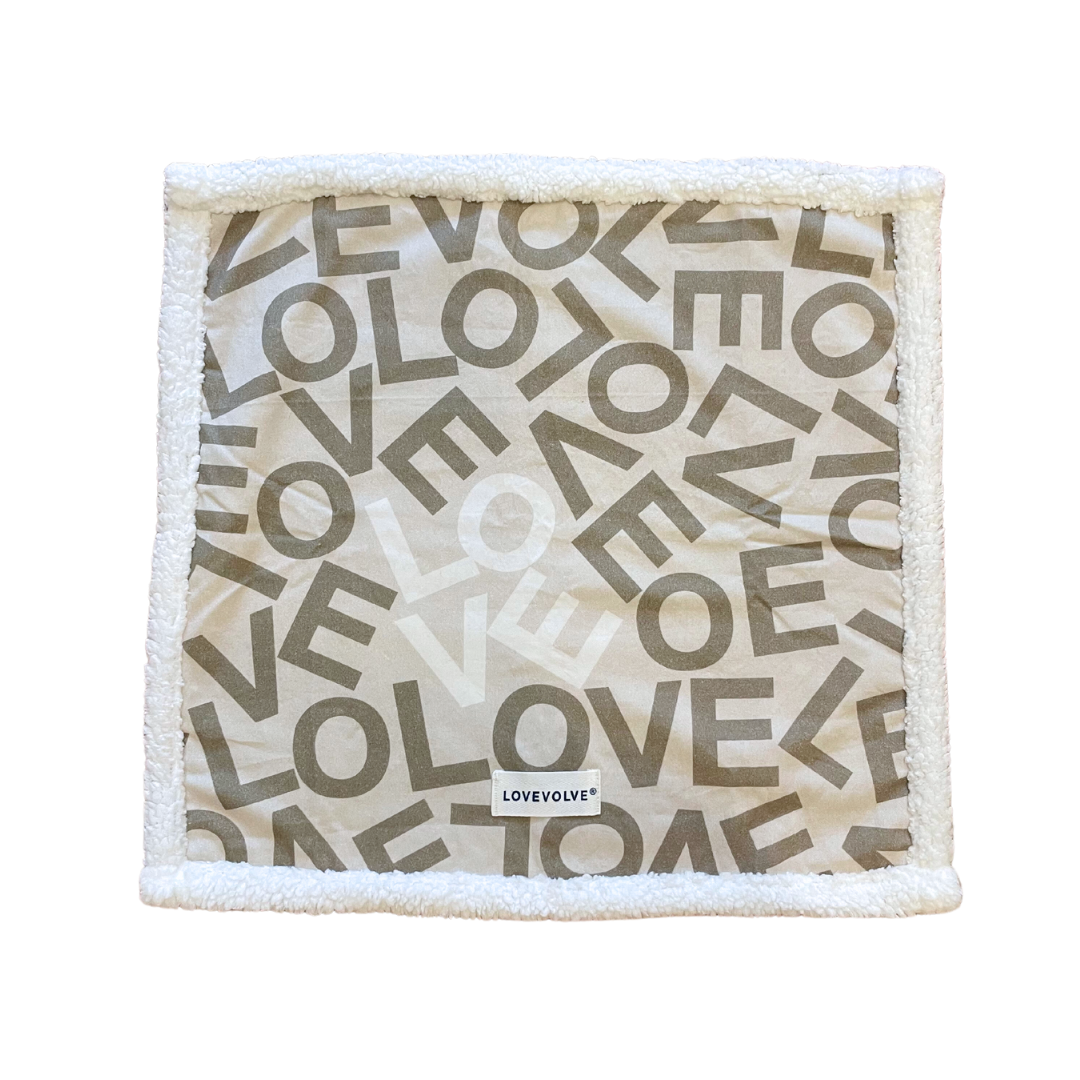 Signature Items– LOVEVOLVE