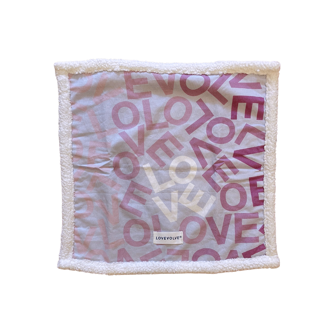 Signature Items– LOVEVOLVE